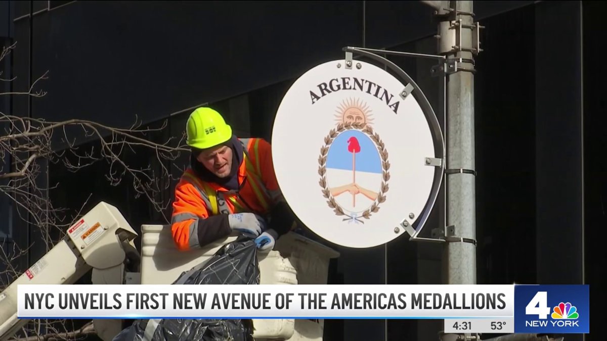 NYC Unveils First New Avenue of the Americas Medallions – NBC New York