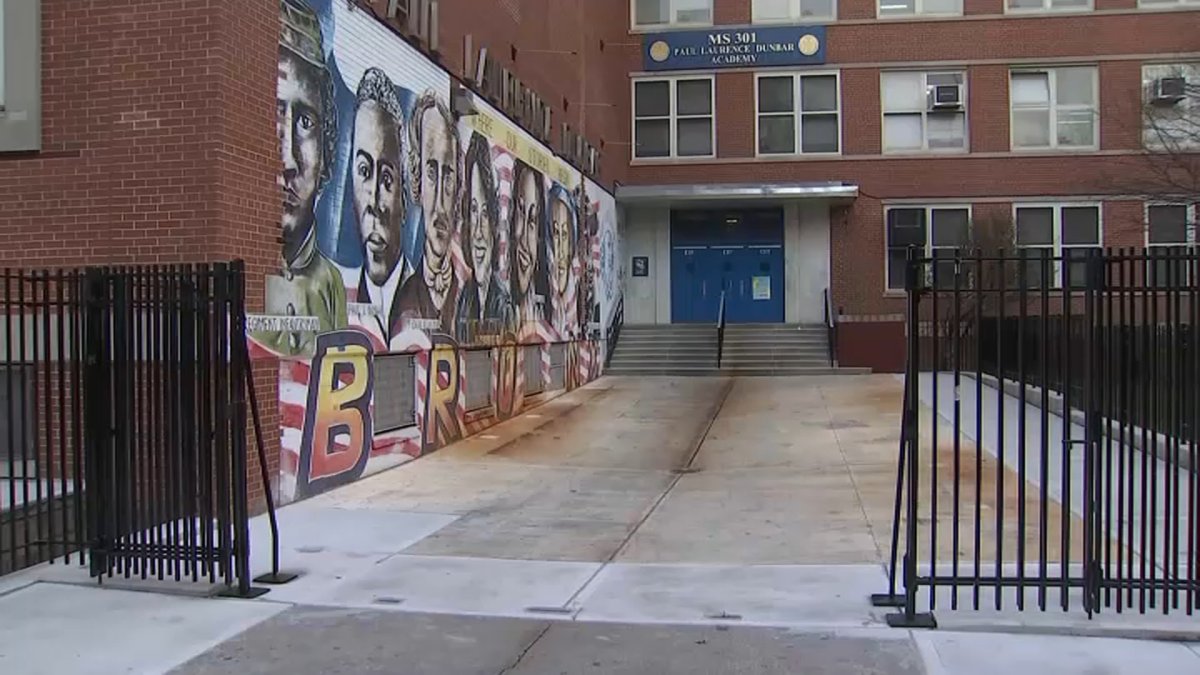 Bronx News: Boy Stabbed Outside MS 301 in Morrisania – NBC New York