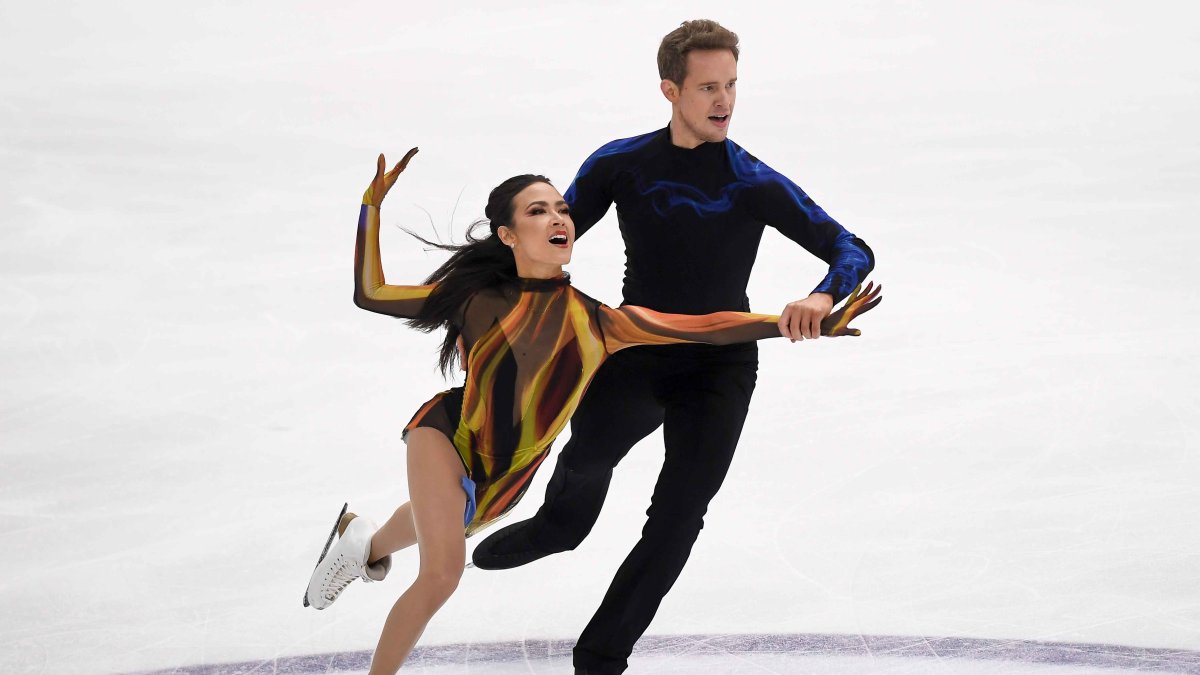 Watch Madison Chock and Evan Bates skate for ice dance gold – NBC New York