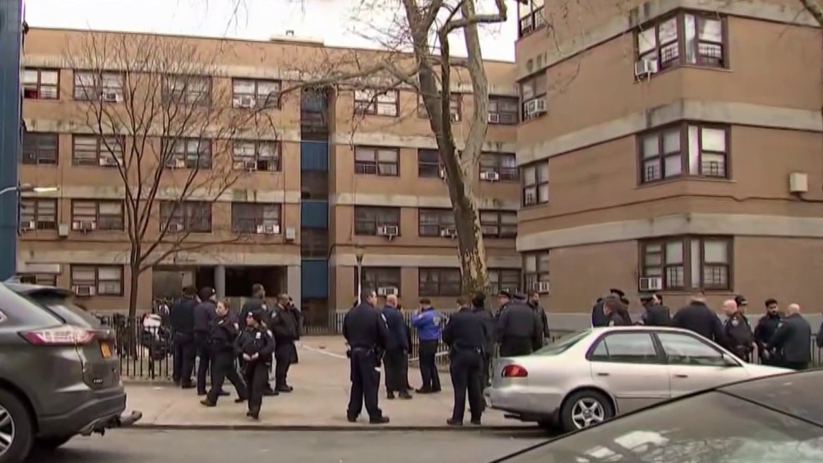 Brooklyn News: Two Teens Shot Near Williamsburg High School – NBC New York