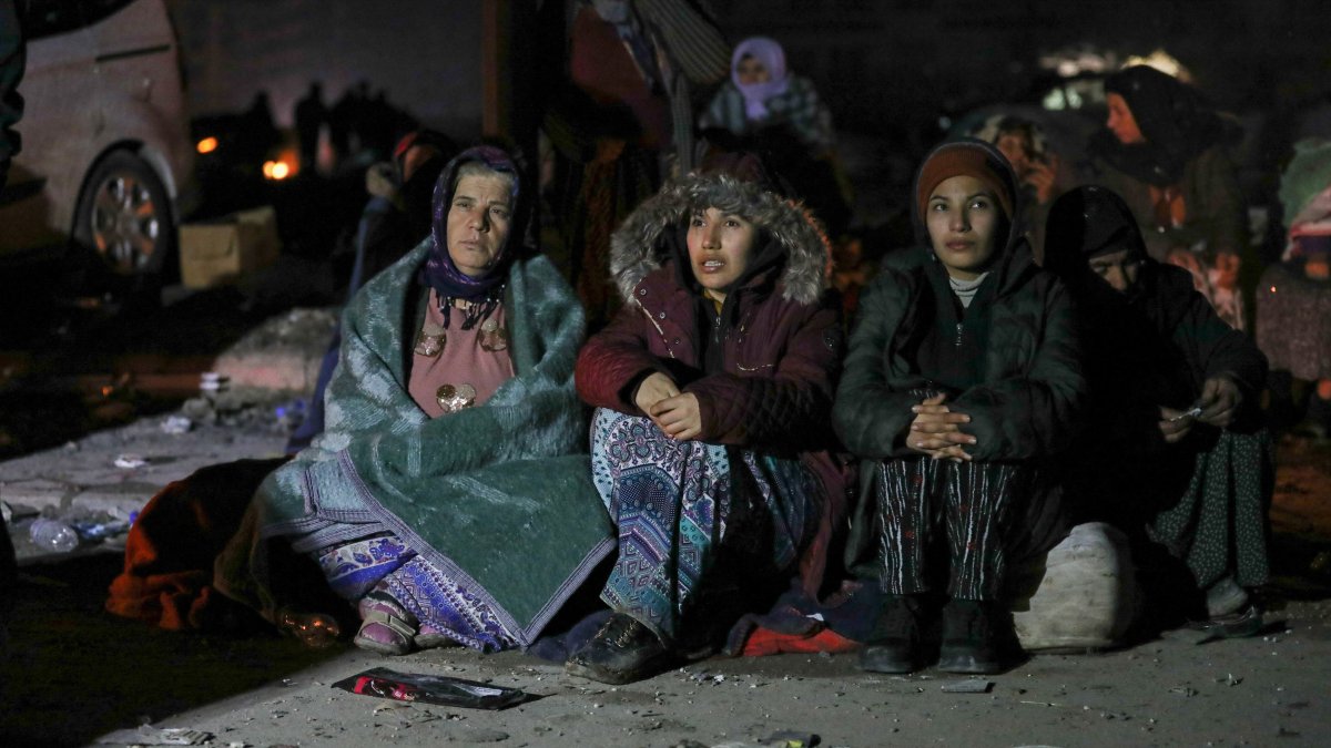 Turkey And Syria Earthquakes Race To Find Survivors As Death Toll