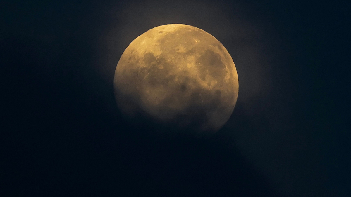Europe Pushing to Give Moon Its Own Time Zone – NBC New York
