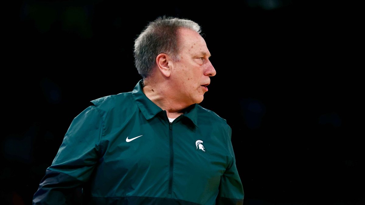 Michigan State’s Tom Izzo Delivers Powerful Speech at Candlelight Vigil ...