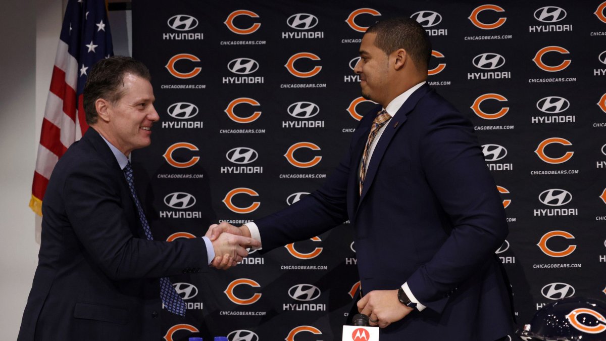 Twitter Erupts as Bears Reportedly Trade No. 1 Pick in 2023 Draft to ...