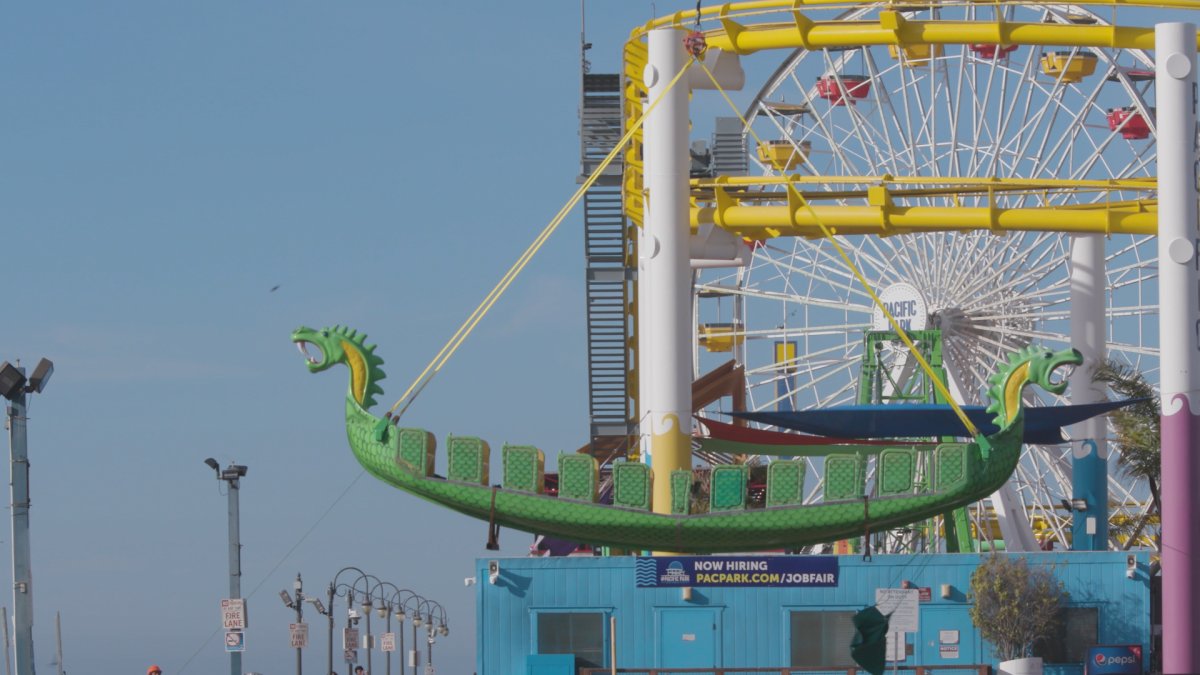 Santa Monica Pier Sea Dragon Ride Hauled Away By Helicopter – NBC New York