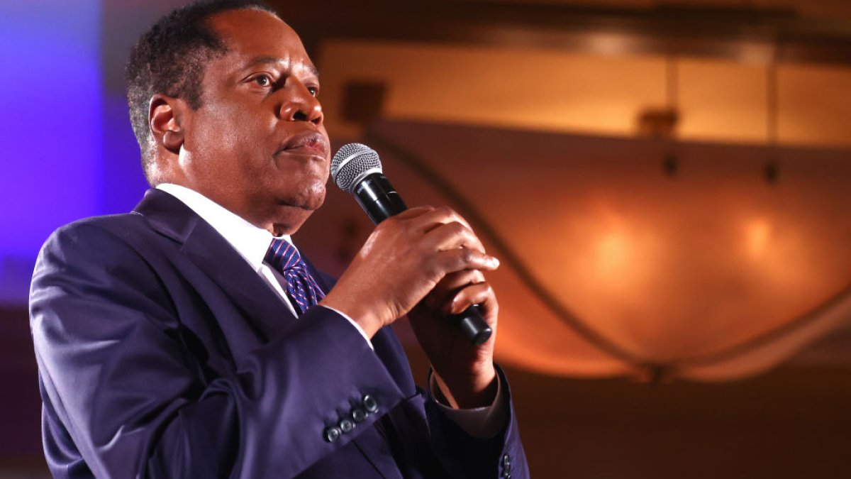 Radio Host Larry Elder Announces 2024 GOP Bid for President – NBC New York