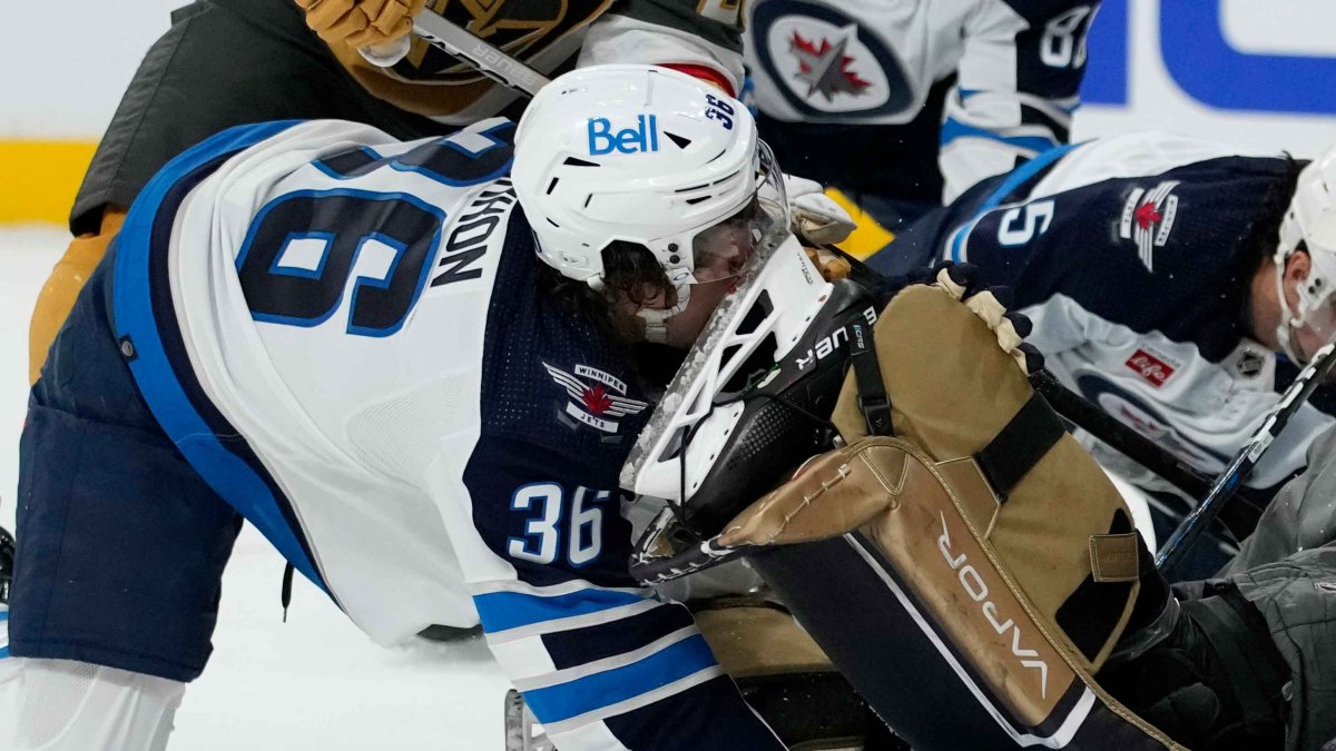 Winnipeg Jets Player Returns to Game After Taking Skate to Face – NBC ...