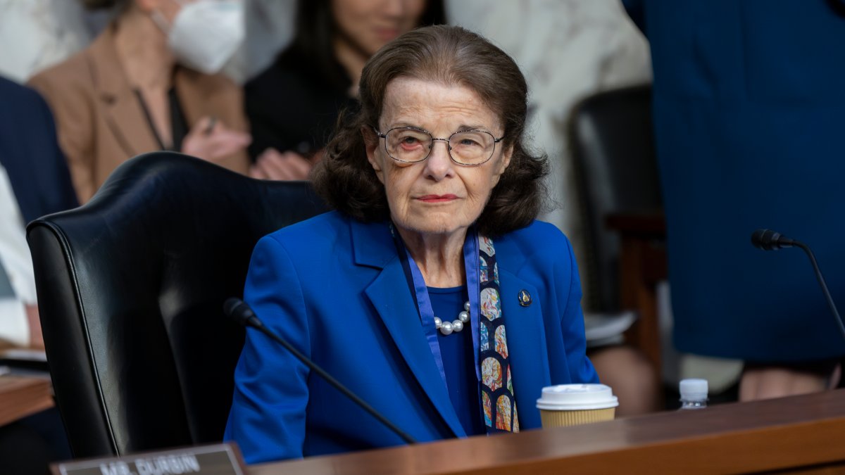 Sen. Dianne Feinstein Suffered Previously Undisclosed Complications ...