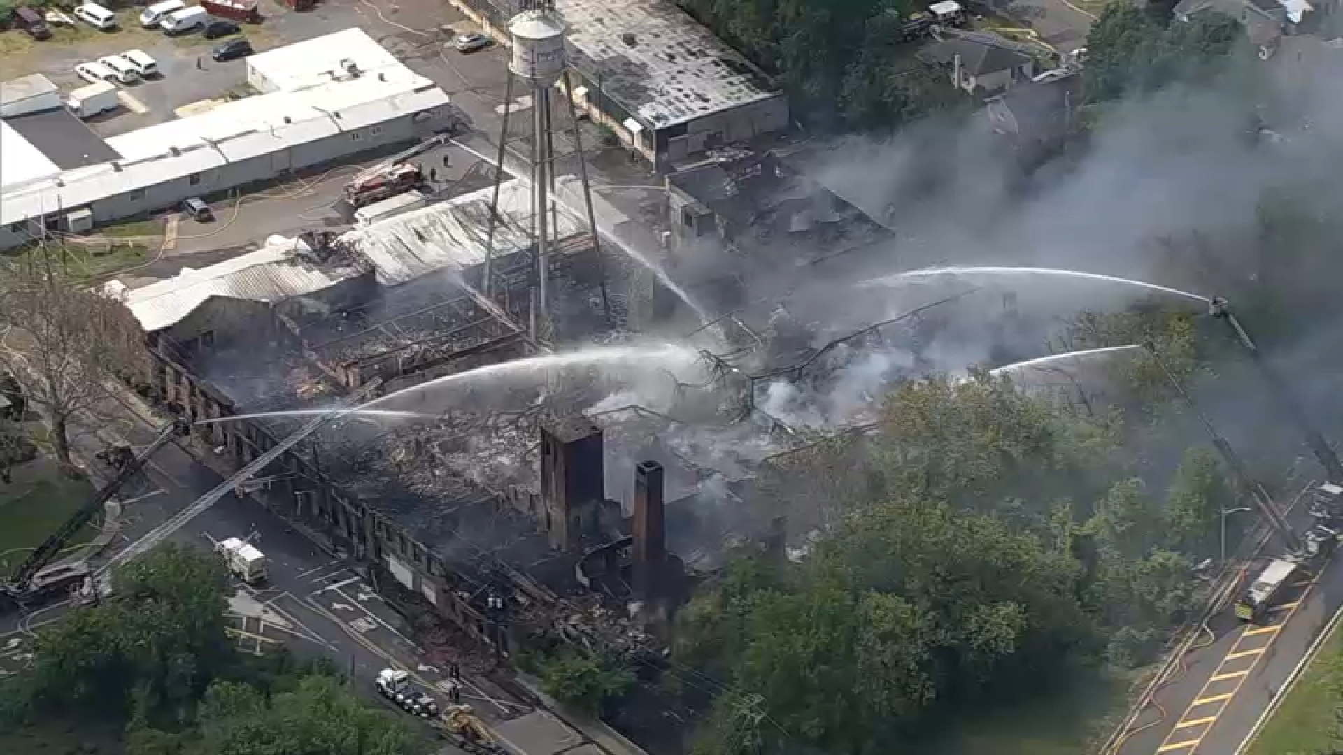 Fire Burns for Hours at Hamilton Twp., NJ, Warehouse – NBC New York