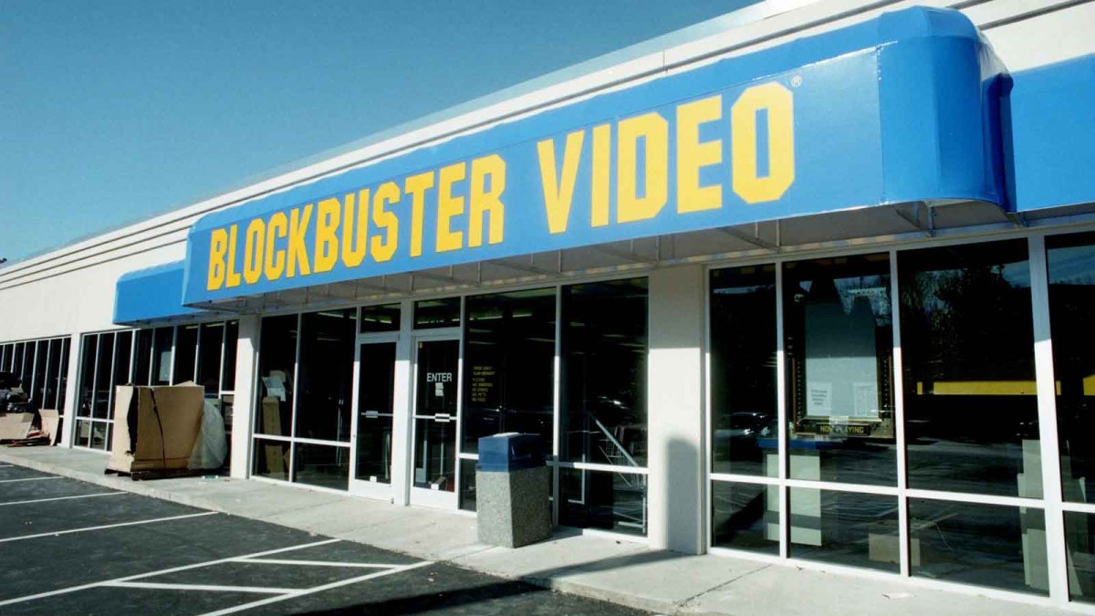 Blockbuster Calls Out Netflix’s Password Sharing Policy – NBC New York