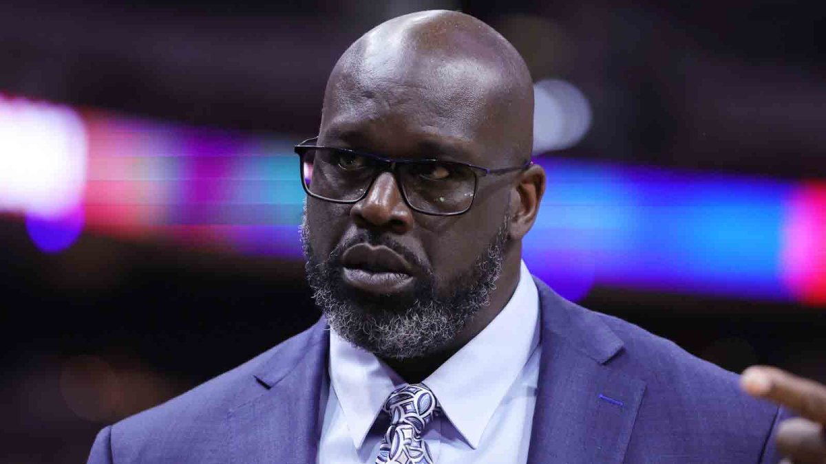 Shaquille O’Neal Served Papers in FTX Lawsuit During NBA Playoff Game – NBC New York