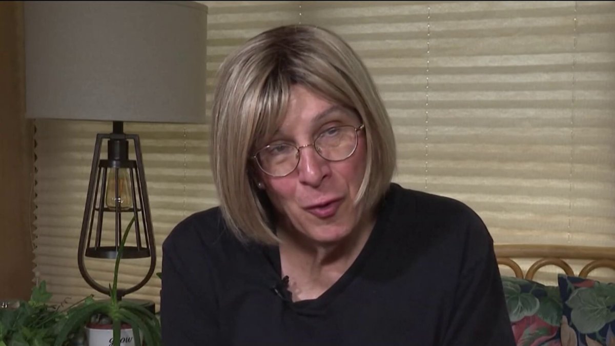 Meet the woman behind the New York City subway announcements – NBC New York