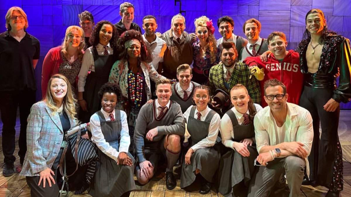 Blake Lively and Ryan Reynolds’ cute date night at ‘Matilda’ – NBC New York