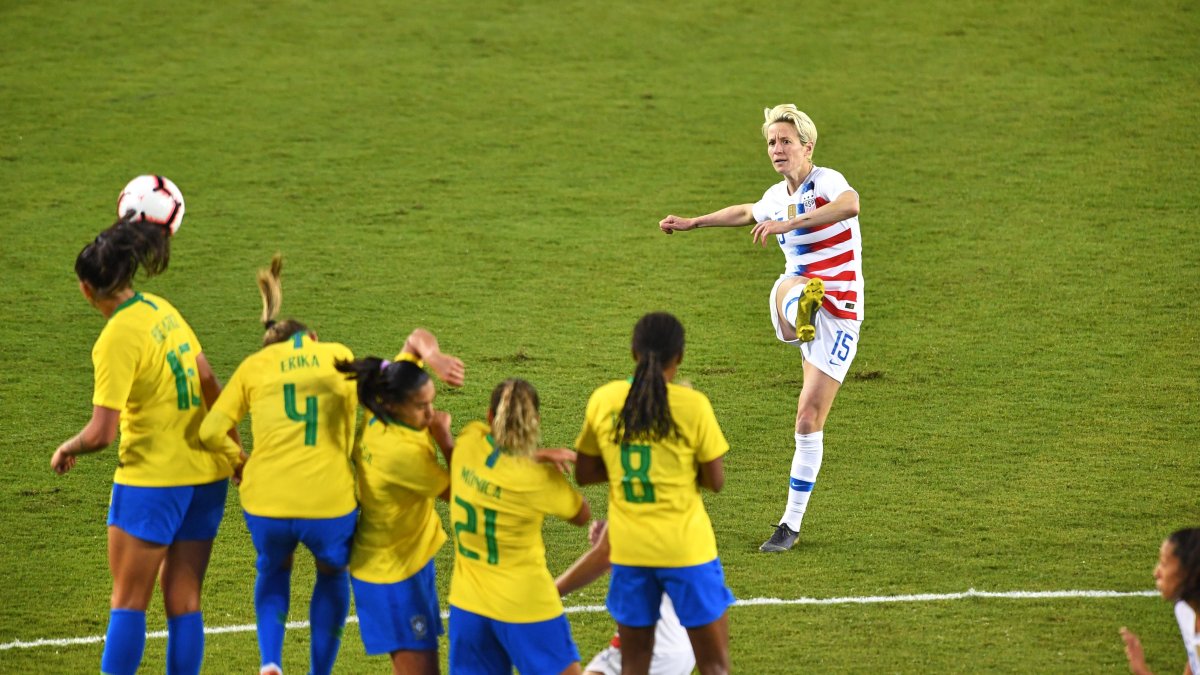What is a set piece play in soccer? – NBC New York