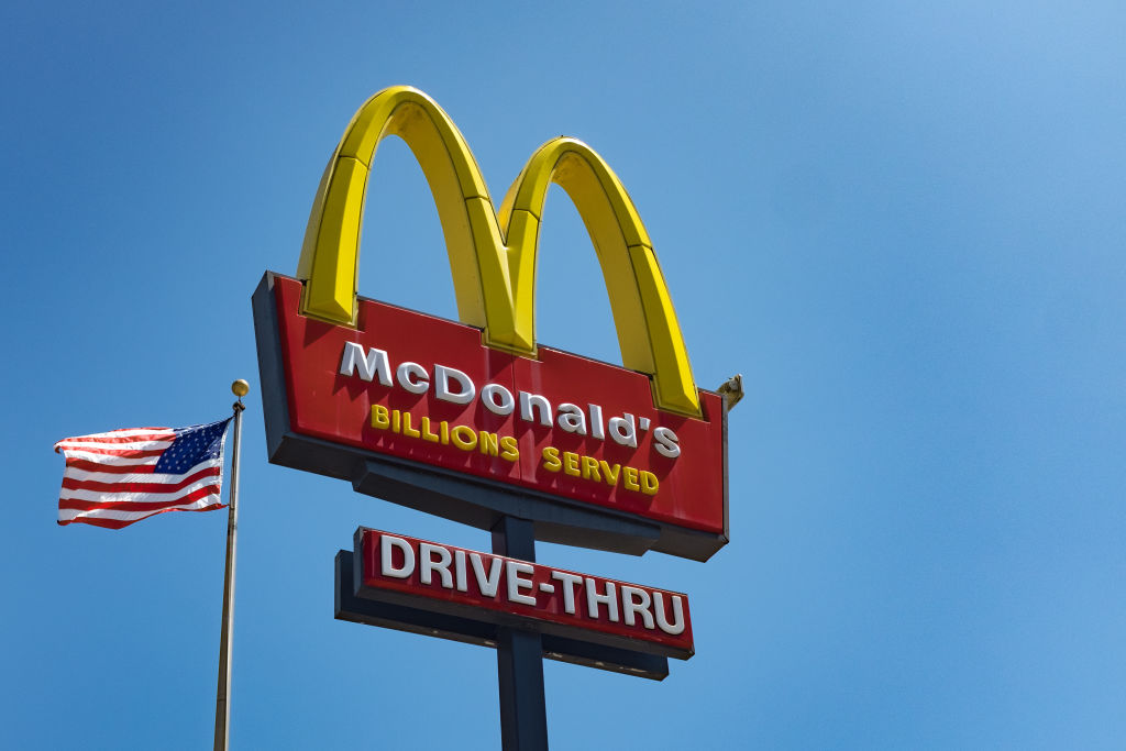 McDonald’s brings back iconic fried apple pie – NBC New York