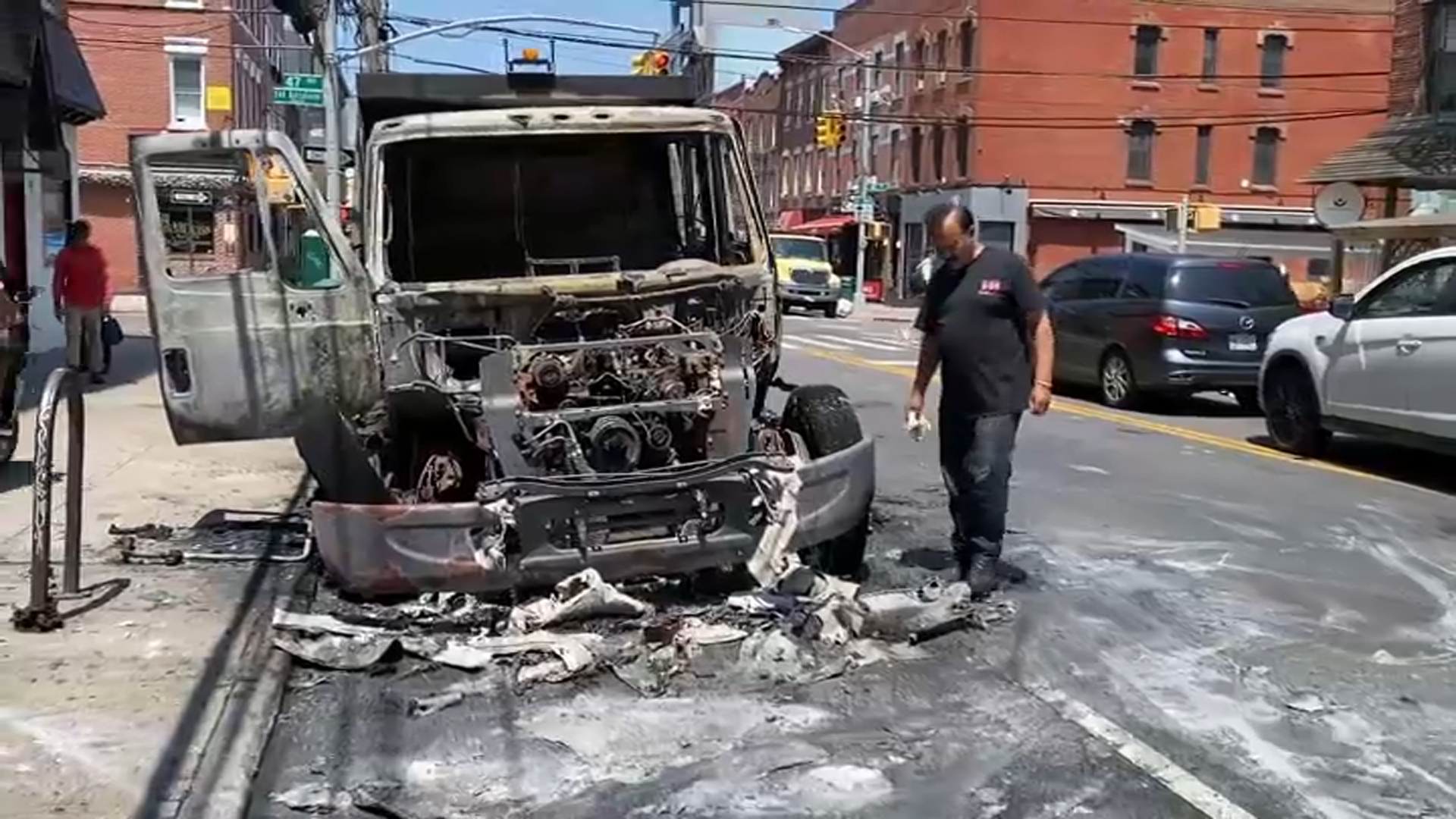 Long Island City explosion: DOT truck catches fire in Queens – NBC New York
