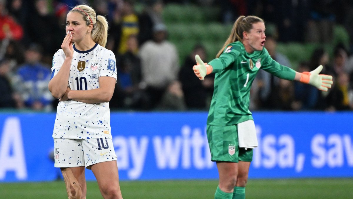 USWNT’s heartbreaking loss to Sweden leaves social media stunned – NBC ...