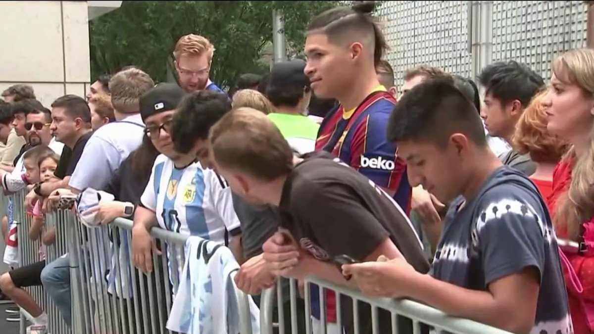 Lionel Messi fans come out for New Jersey game – NBC New York