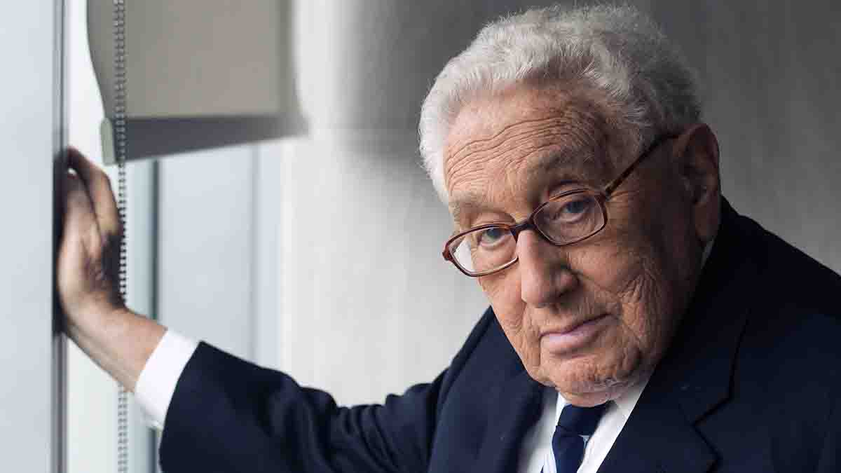 Henry Kissinger, US diplomat who was revered and reviled, dies at 100 ...
