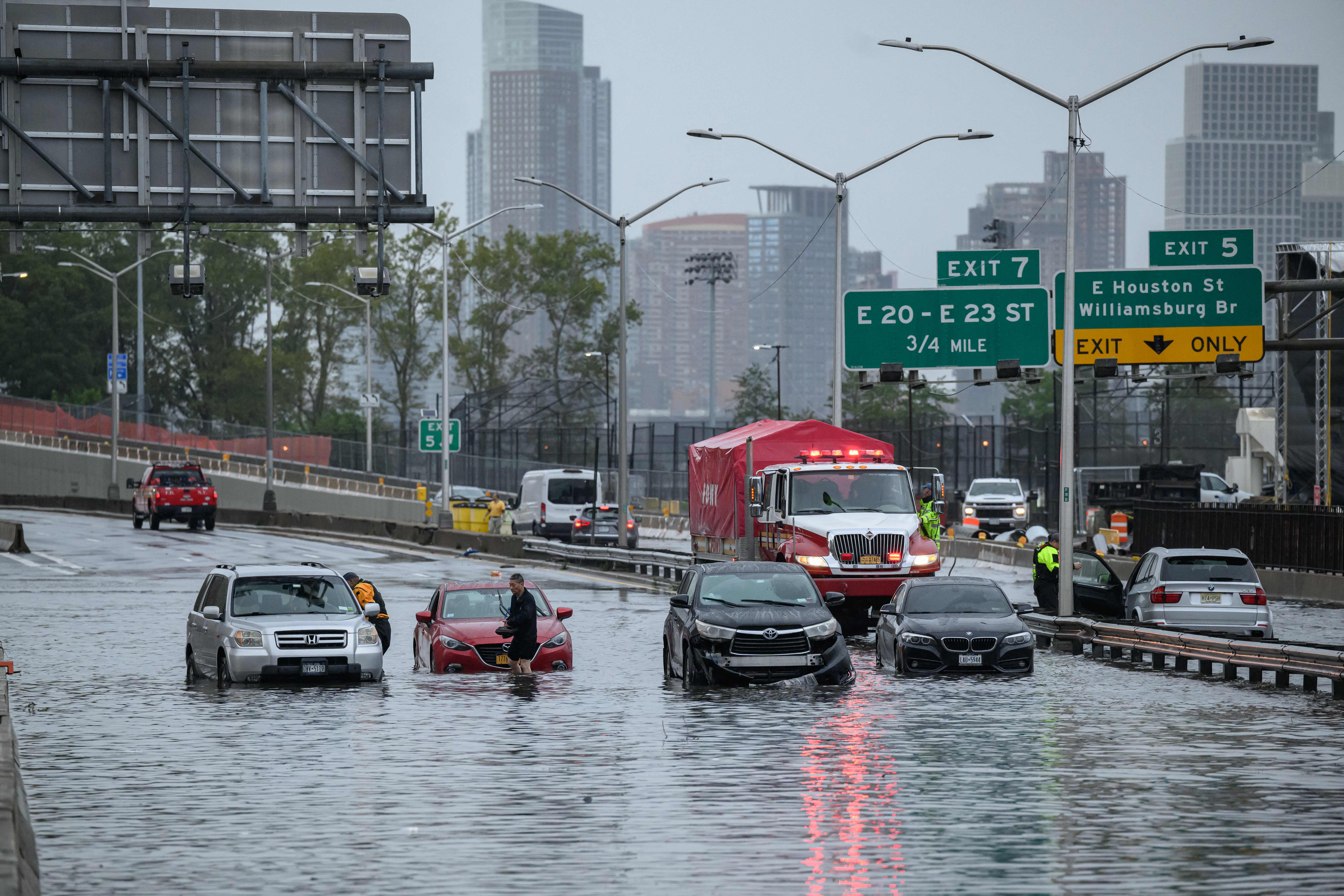 Stunning photos capture how several inches of rain brought New York ...