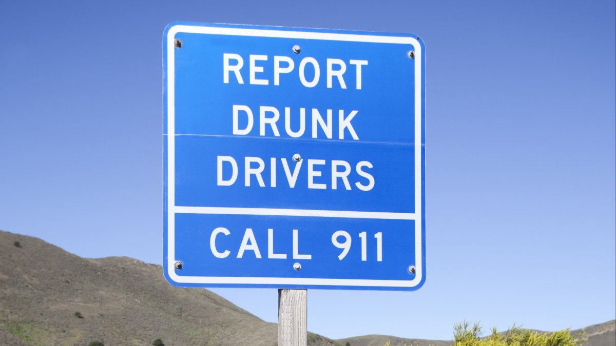 Watch: Suspected drunk driver accidentally reports himself in 911 call ... Watch: Suspected drunk driver accidentally reports himself in 911 call ...