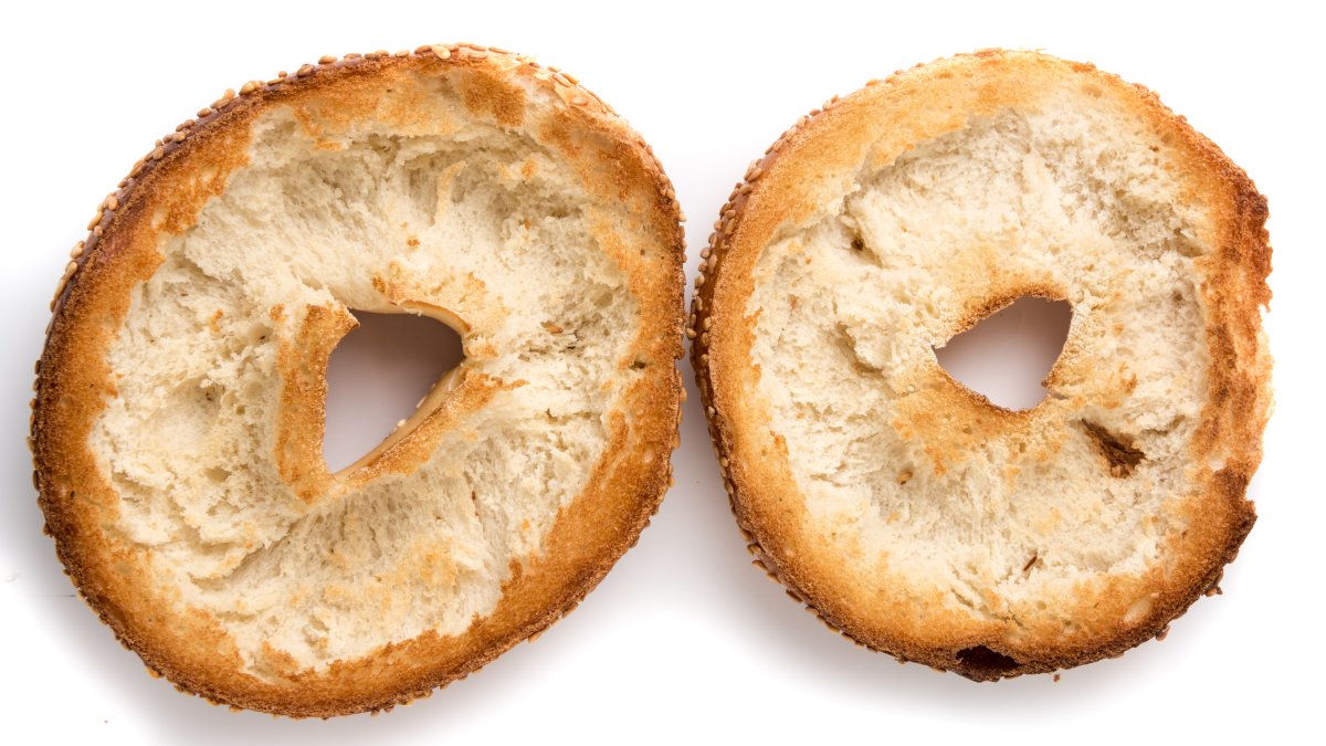 LA TikToker’s gluten-free ‘scooped’ bagel order infuriates NYC – NBC ...