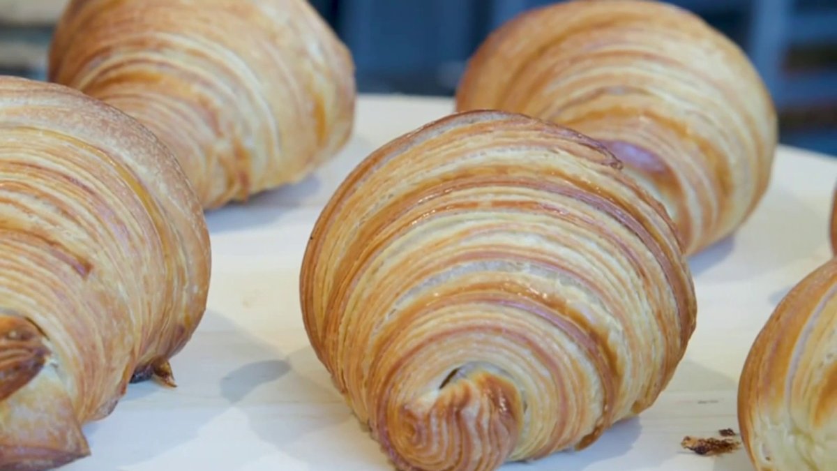 Where To Enjoy The Two Best Croissants In NYC – NBC New York