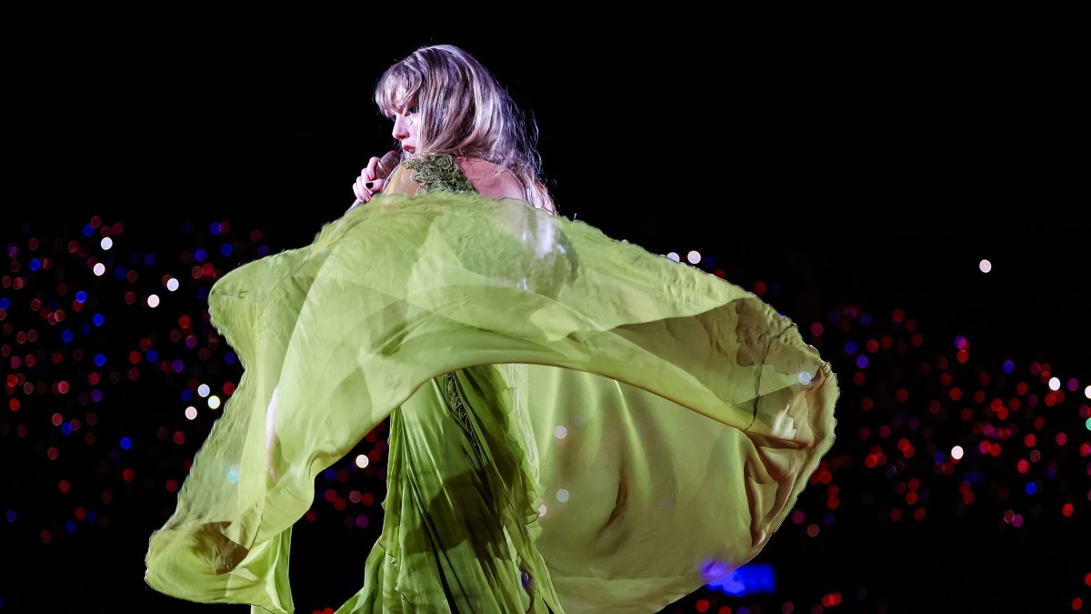 Taylor Swift ‘devastated’ after fan dies at her Brazil concert – NBC ...