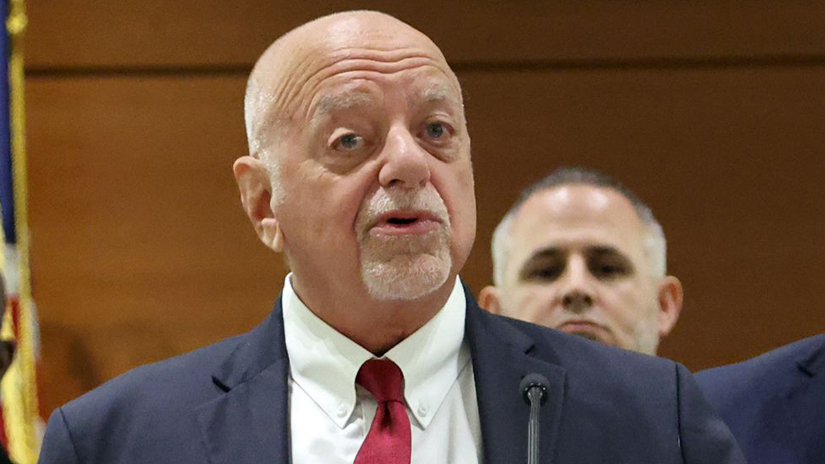 Florida official’s body went undiscovered for 24 minutes outside ...