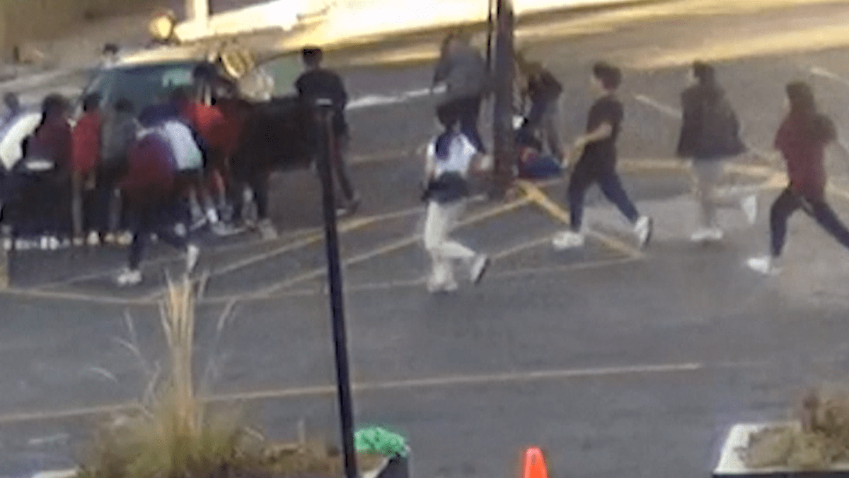 Utah students lift car to save mother and children – NBC New York