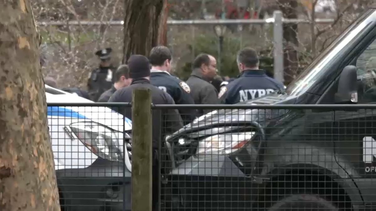 Central Park body near playground draws NYPD officers – NBC New York