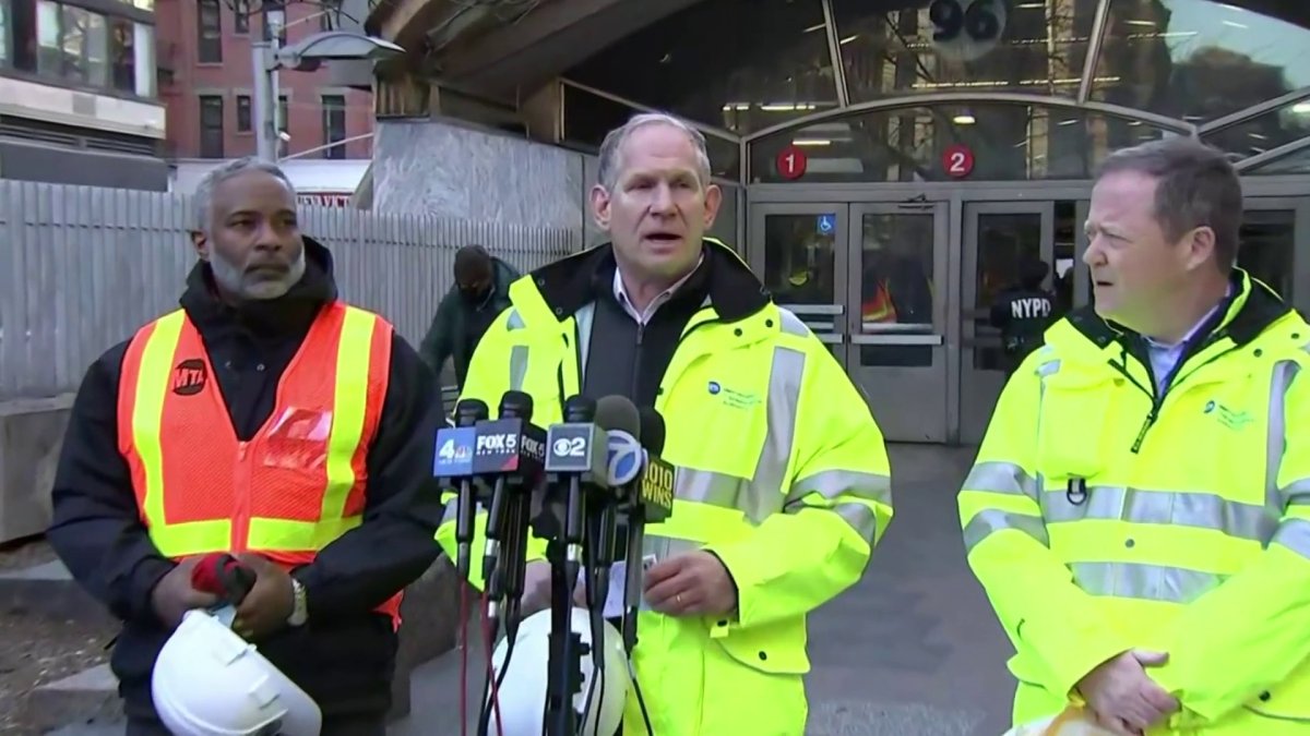 MTA hoping to partially restore subway service Friday after Manhattan derailment: Officials ...