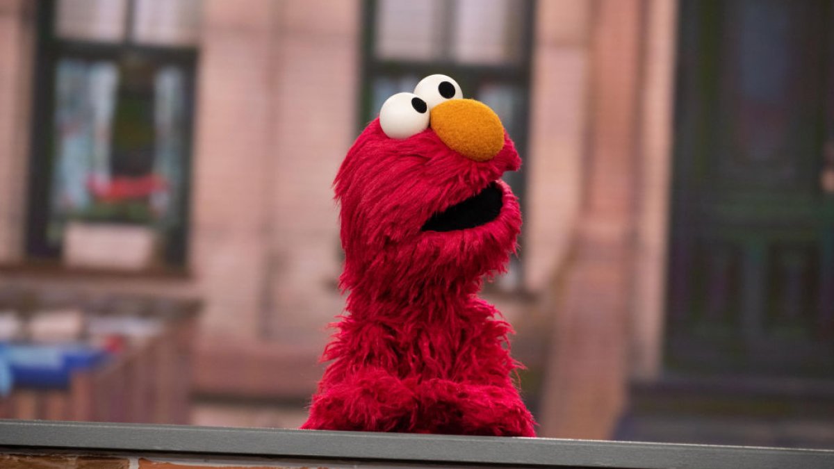 Elmo’s viral tweet sparks an existential crisis among his followers ...