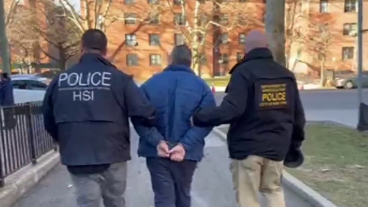At Least 70 Arrested In Alleged Widespread Nycha Bribery Scheme Nbc