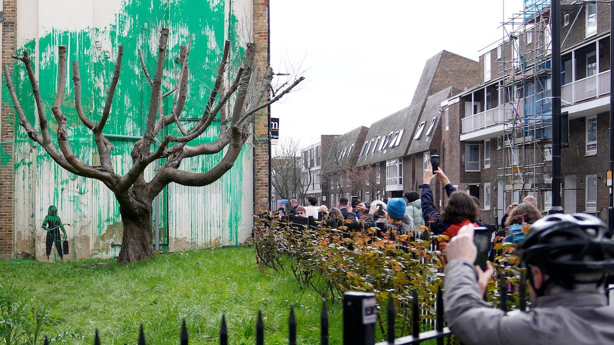 New Banksy tree mural sprouts in London – NBC New York