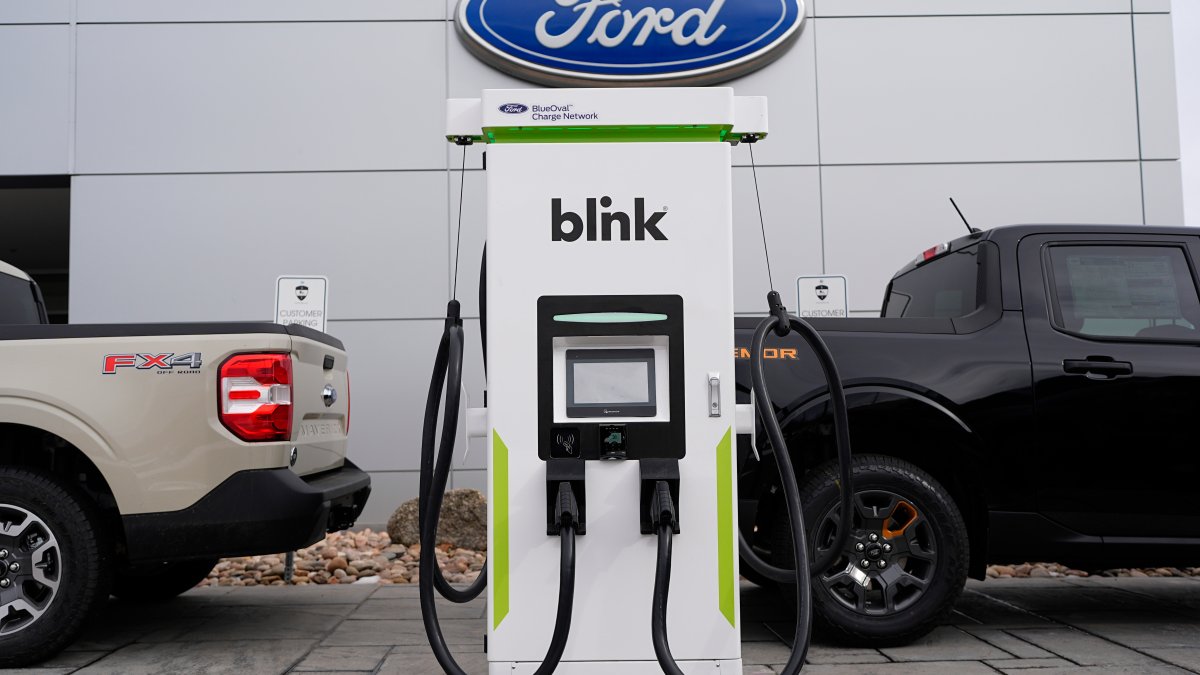 EPA issues new auto emissions rules. What to know – NBC New York