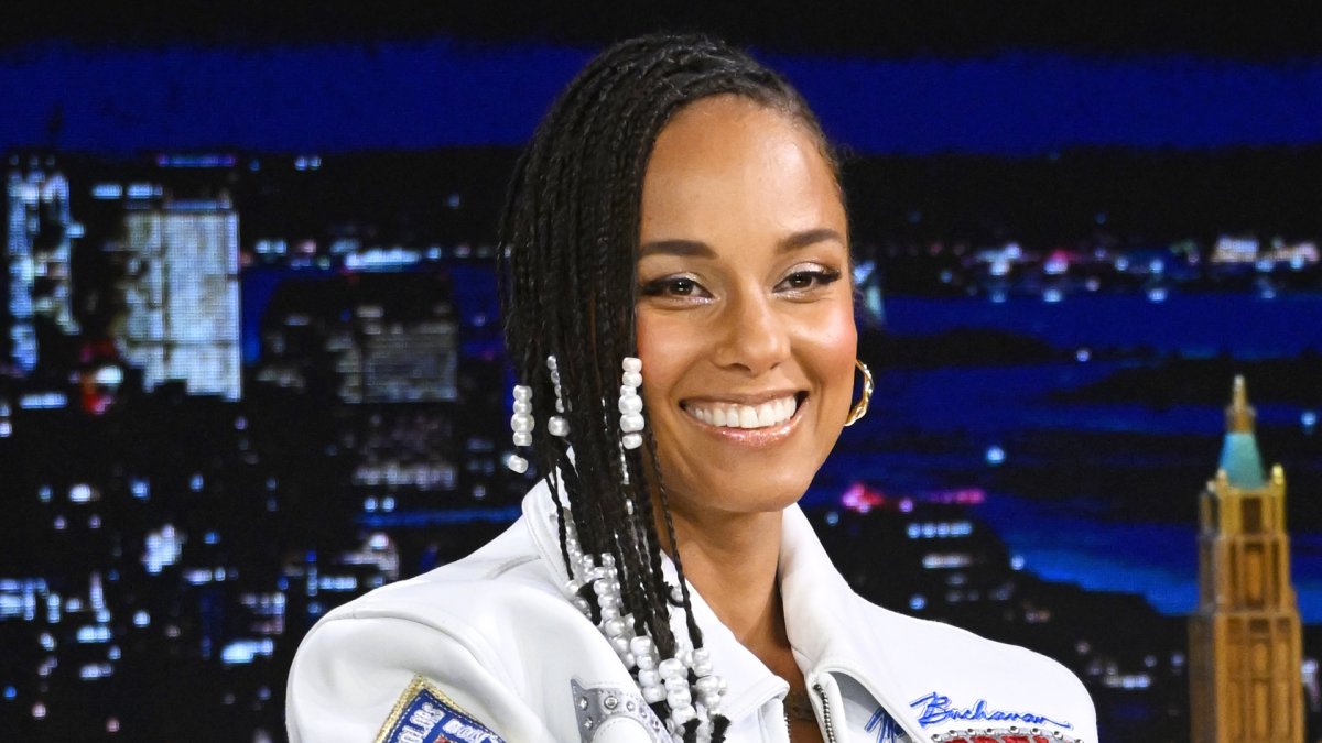 Alicia Keys talks new Broadway play ‘Hell’s Kitchen’ and her son’s ...