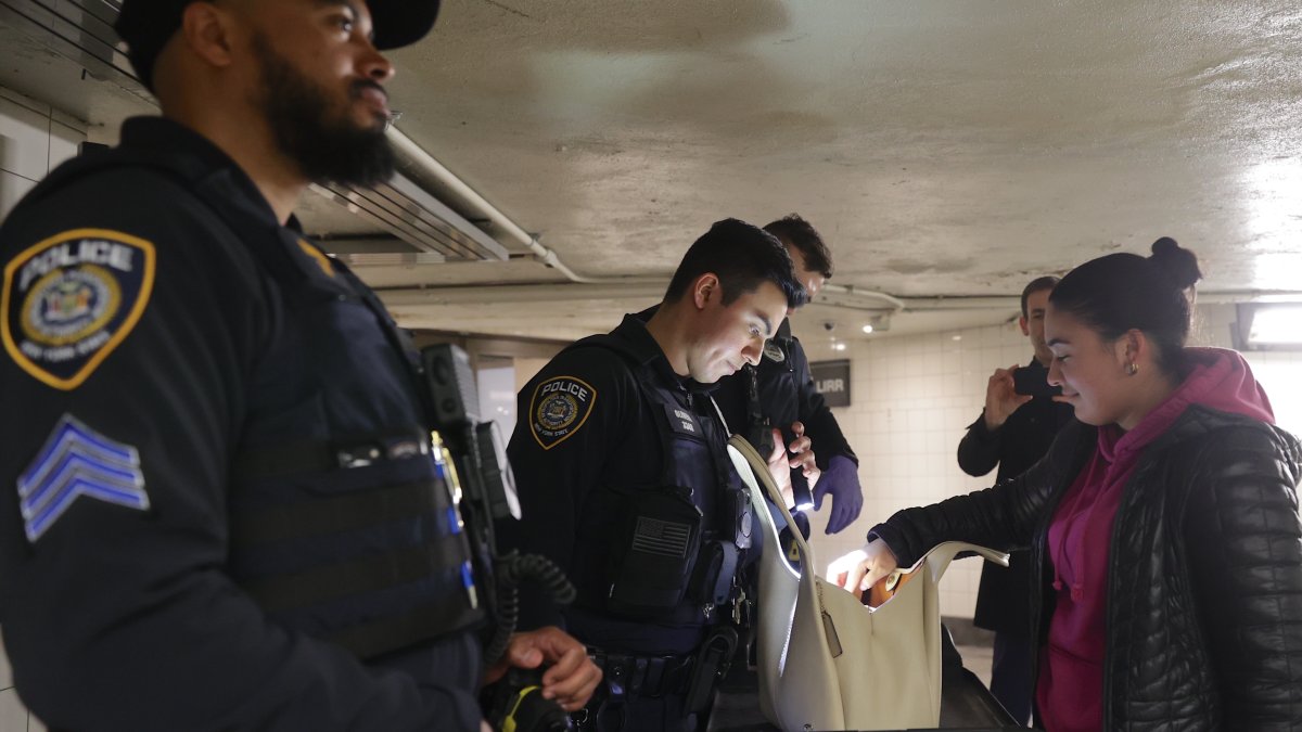 NYC subway gun scanner announcement expected – NBC New York