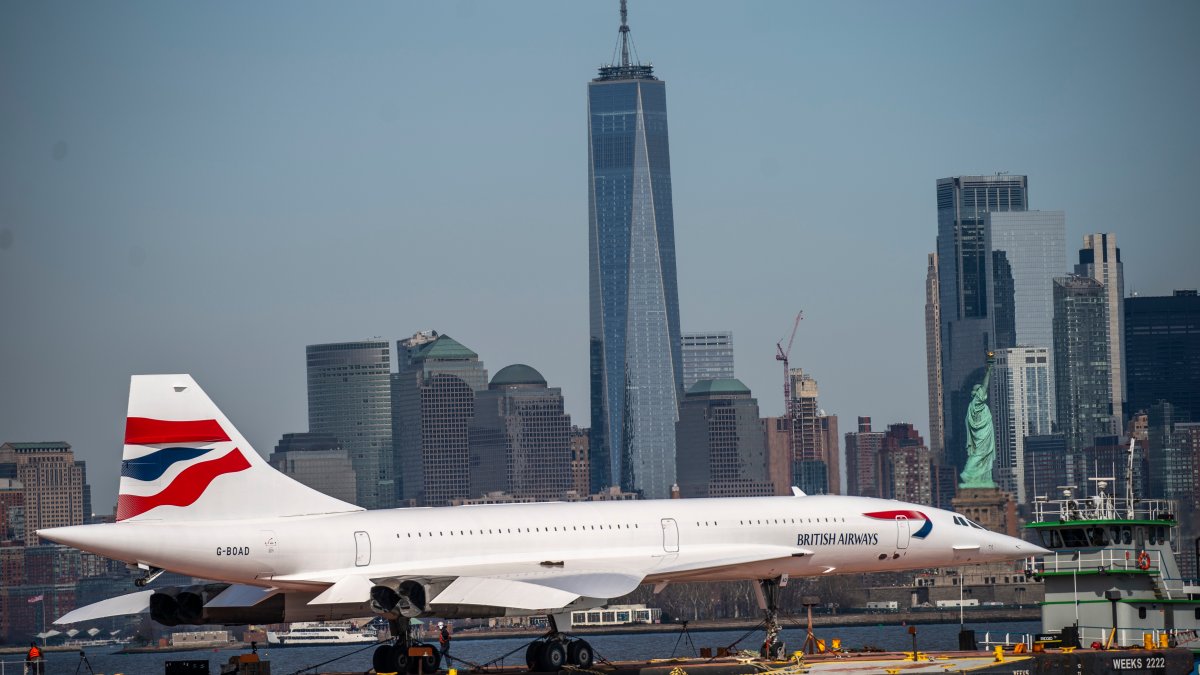 Intrepid Museum Concorde jet returns to Intepid – NBC New York