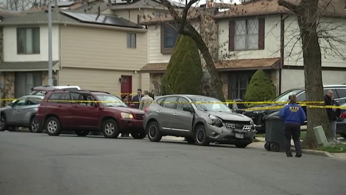 Staten Island news: Retired NYPD officer shoots machete-wielding man in ...