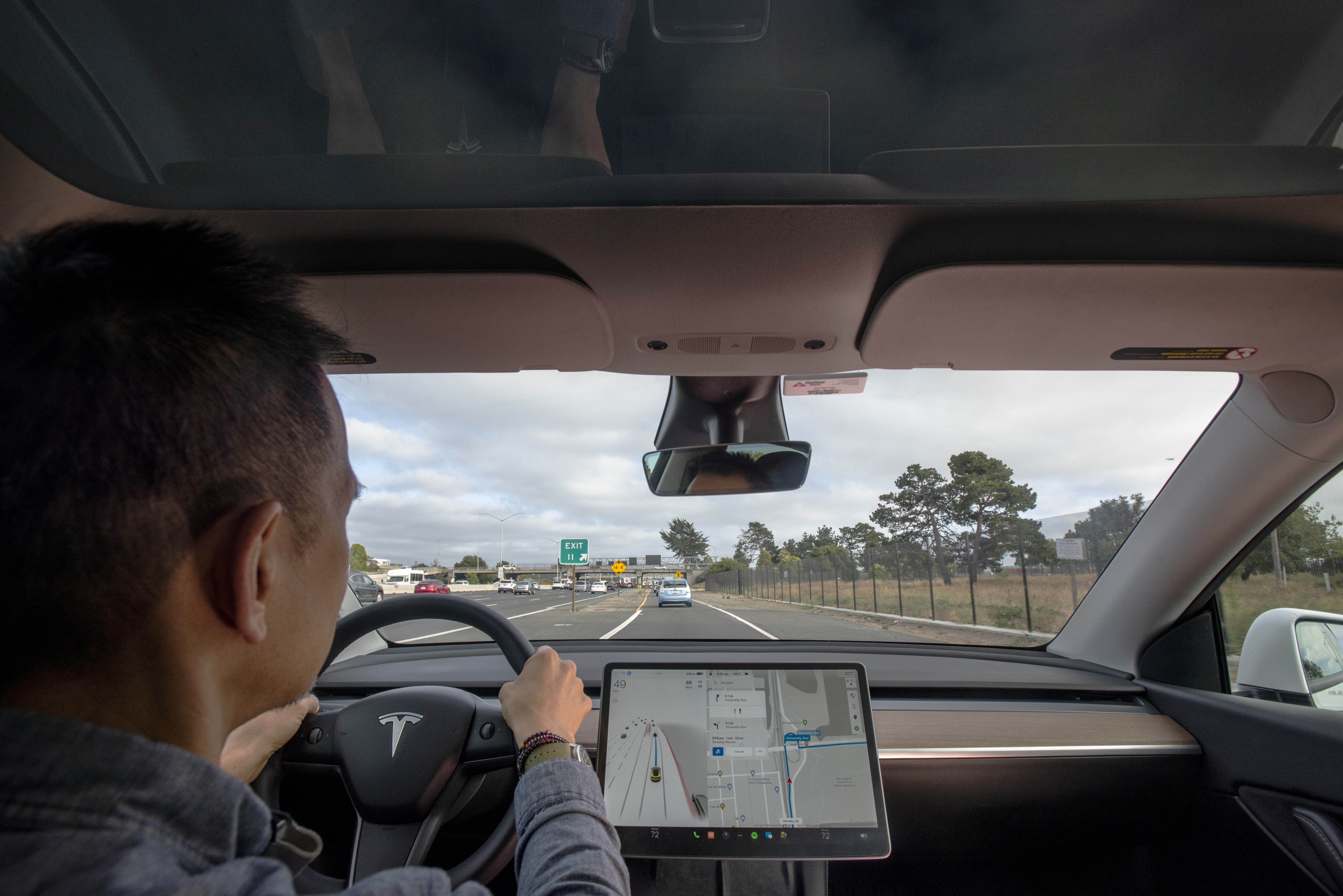 Tesla autopilot, 10 others receive ‘poor’ rating from IIHS auto-pilot ...