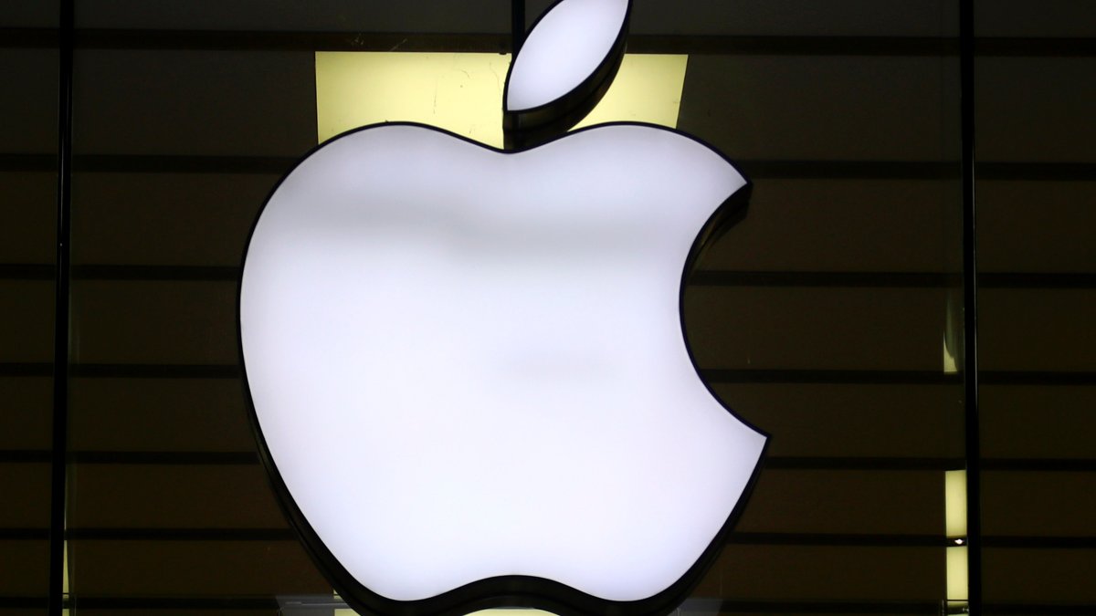 Apple employee Sam Sung changes his name – NBC New York