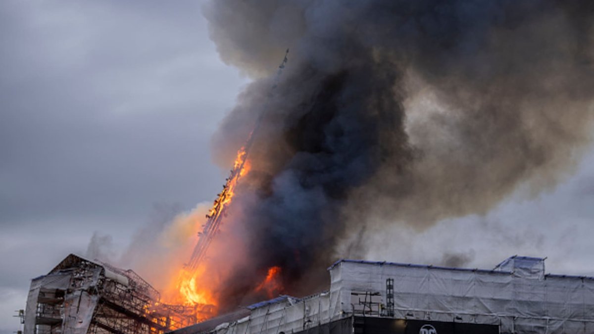 Fire engulfs Denmark’s historic stock exchange building, iconic spire ...