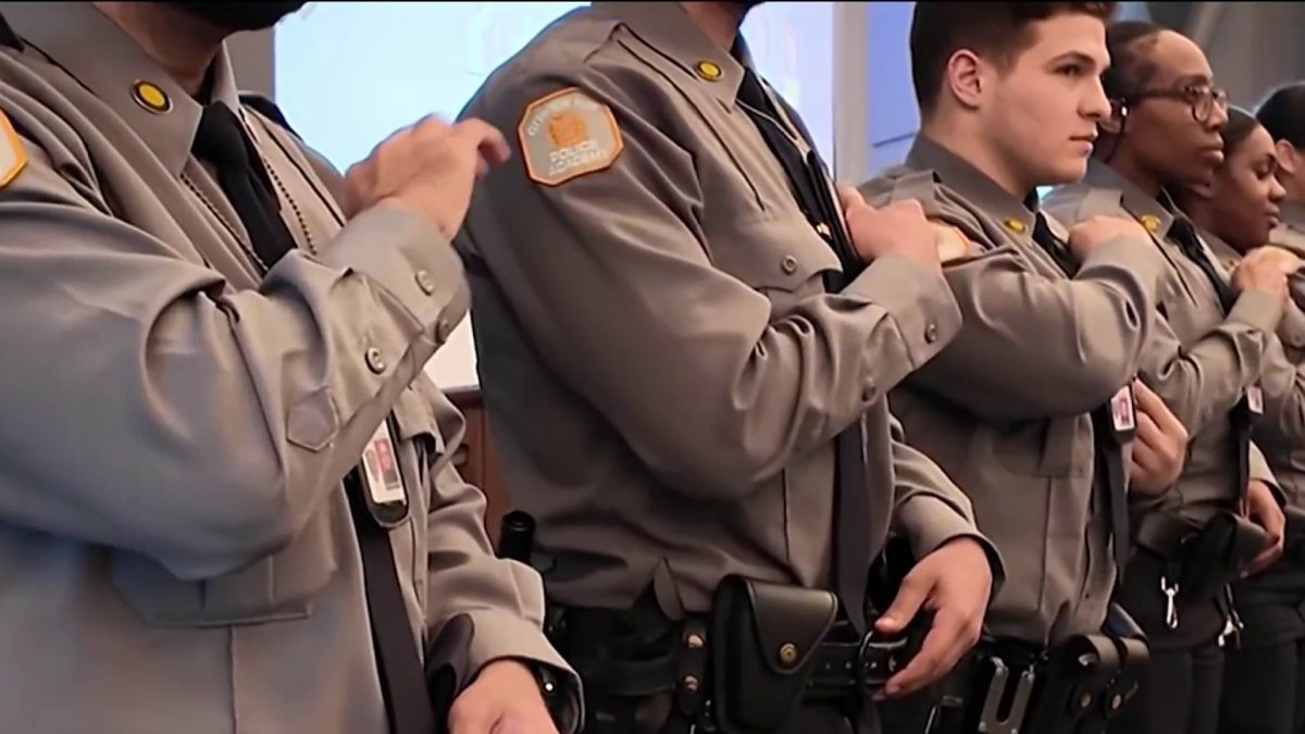New NYPD recruits learning American Sign Language – NBC New York