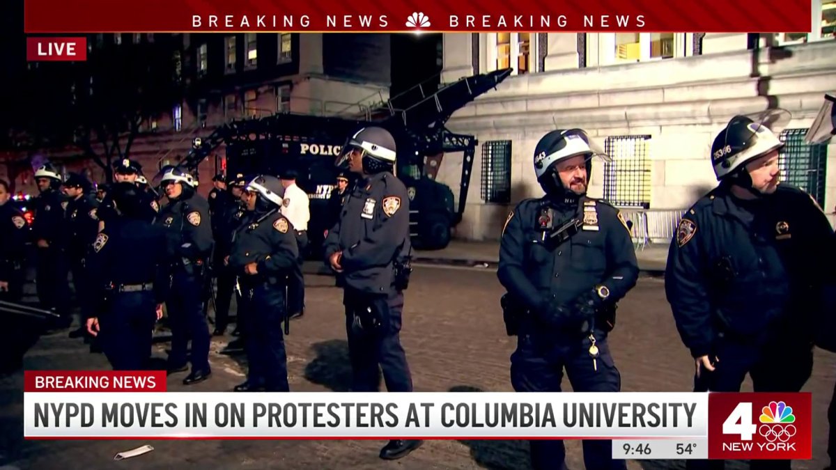 NYPD moves in on protesters at Columbia University making dozens of ...