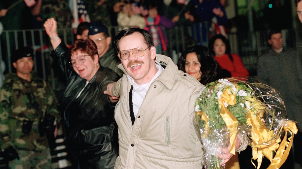 Terry Anderson, AP reporter taken hostage in Lebanon, has died – NBC ...