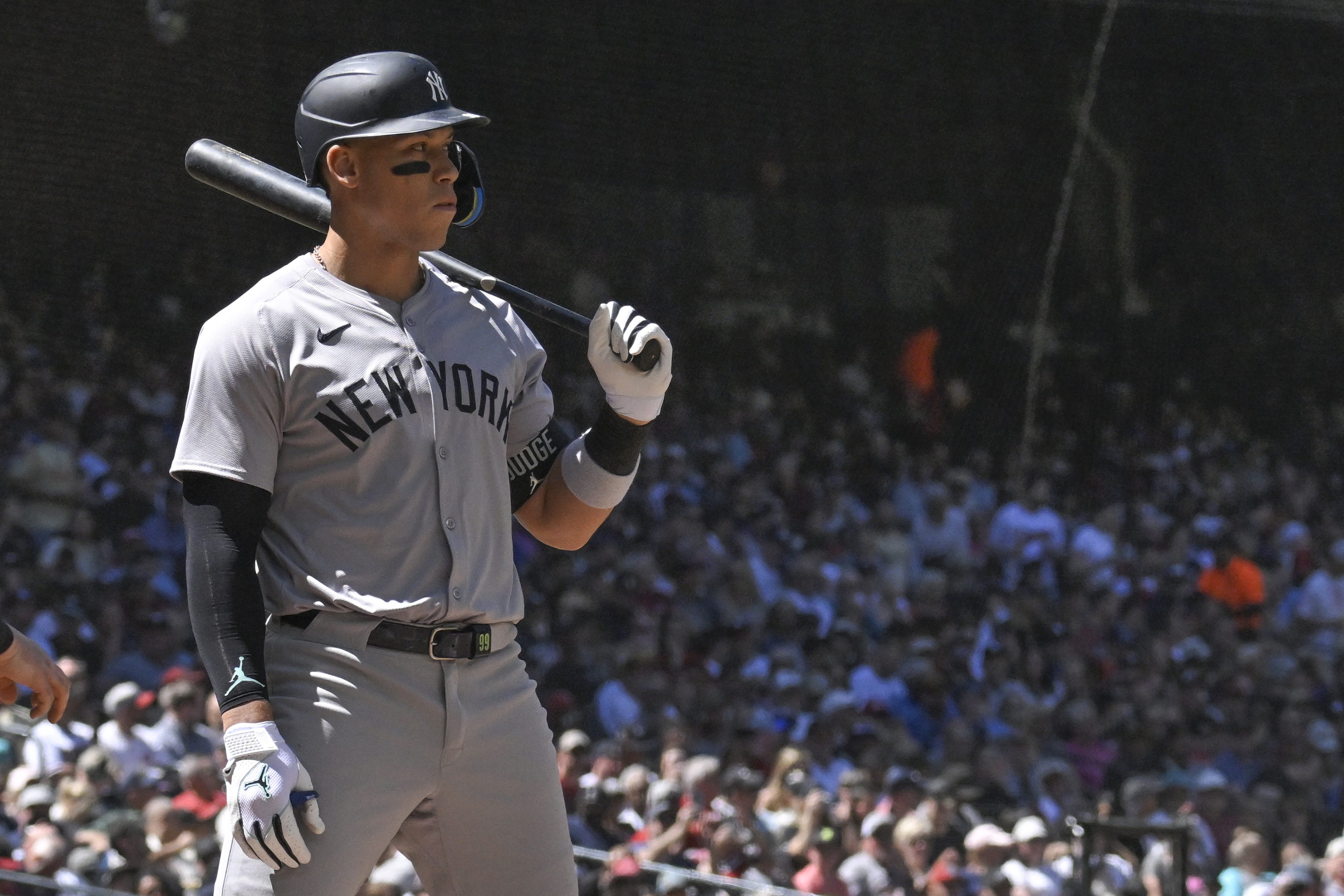 MLB jersey controversy: Sweat stains irk fans, Nike seeks fix – NBC New ...