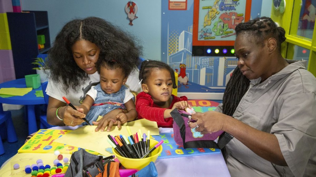 Rikers Island jail gets a kid-friendly visitation room ahead of Mother ...