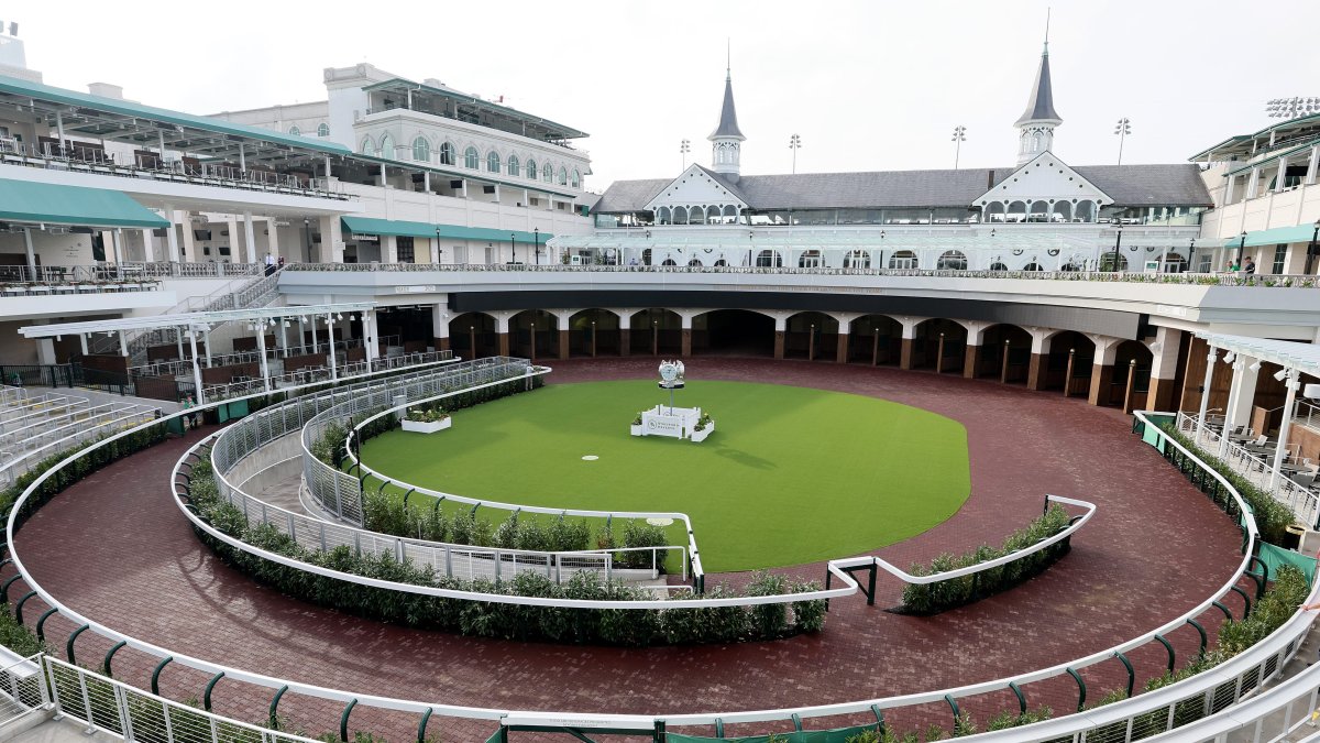 Churchill Downs unveils new $200M paddock ahead of 2024 Derby – NBC New ...