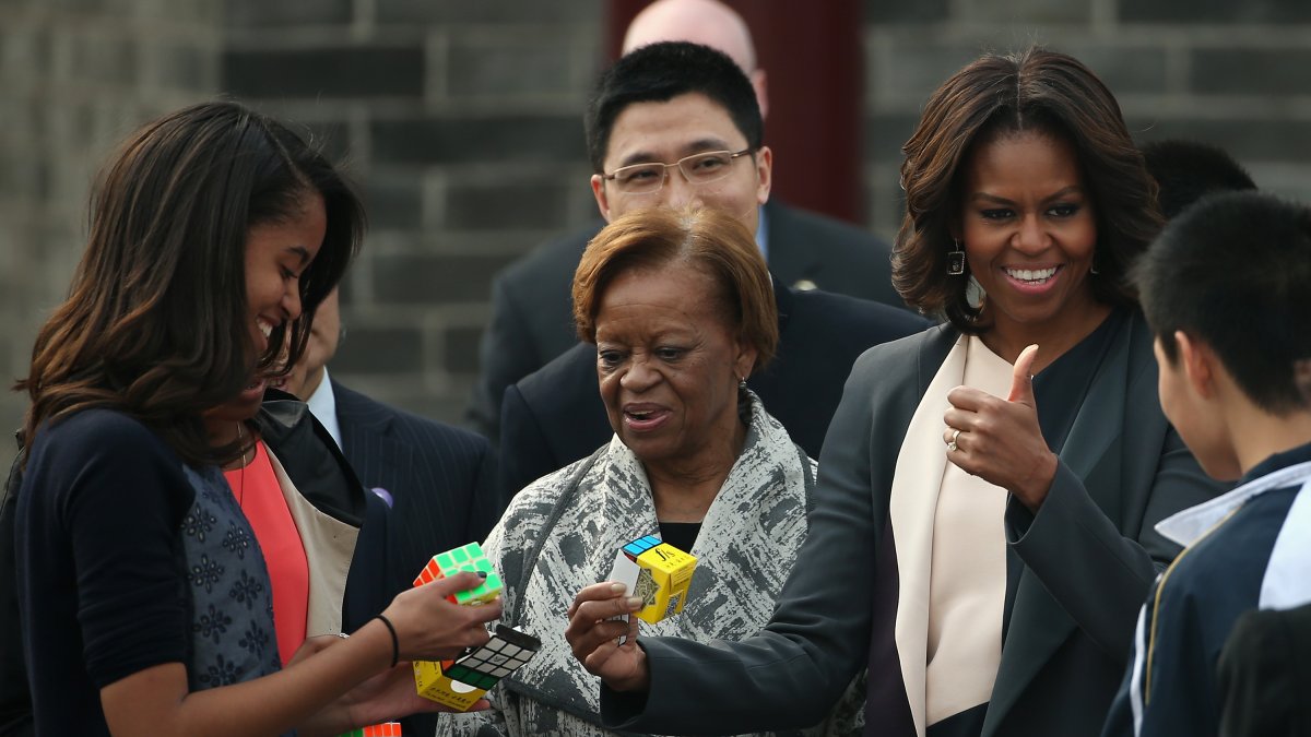 Michelle Obama’s mother, Marian Robinson, dies at 86 – NBC New York